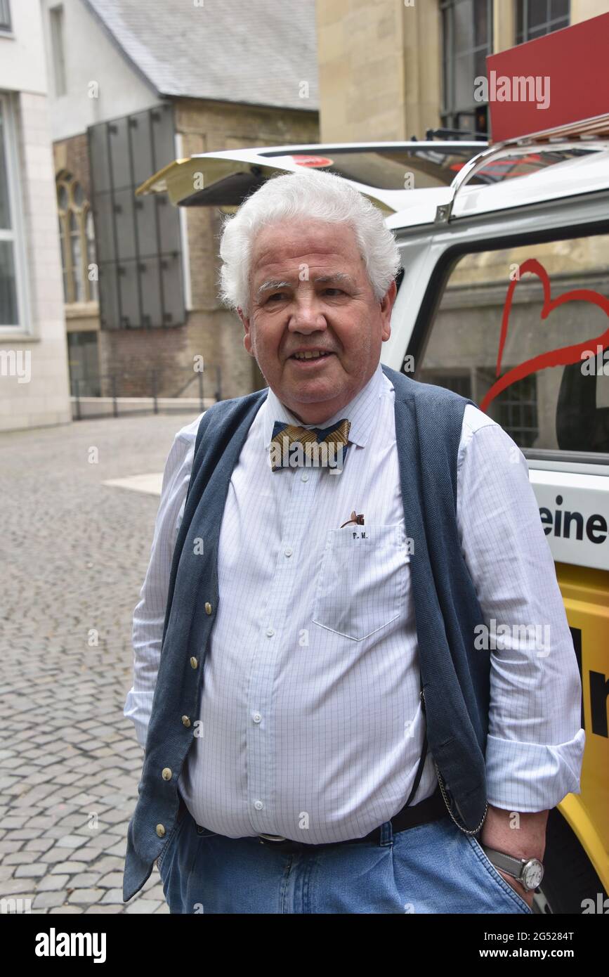 Köln, Deutschland. Juni 2021. Schauspieler Peter Millowitsch tauft VW ...