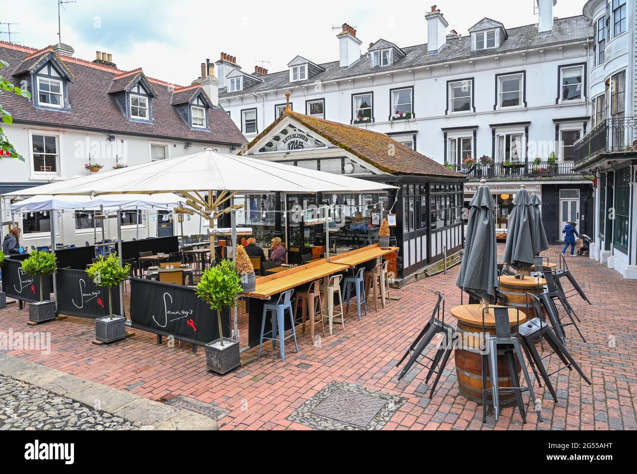 Sankeys restaurant -Fotos und -Bildmaterial in hoher Auflösung – Alamy