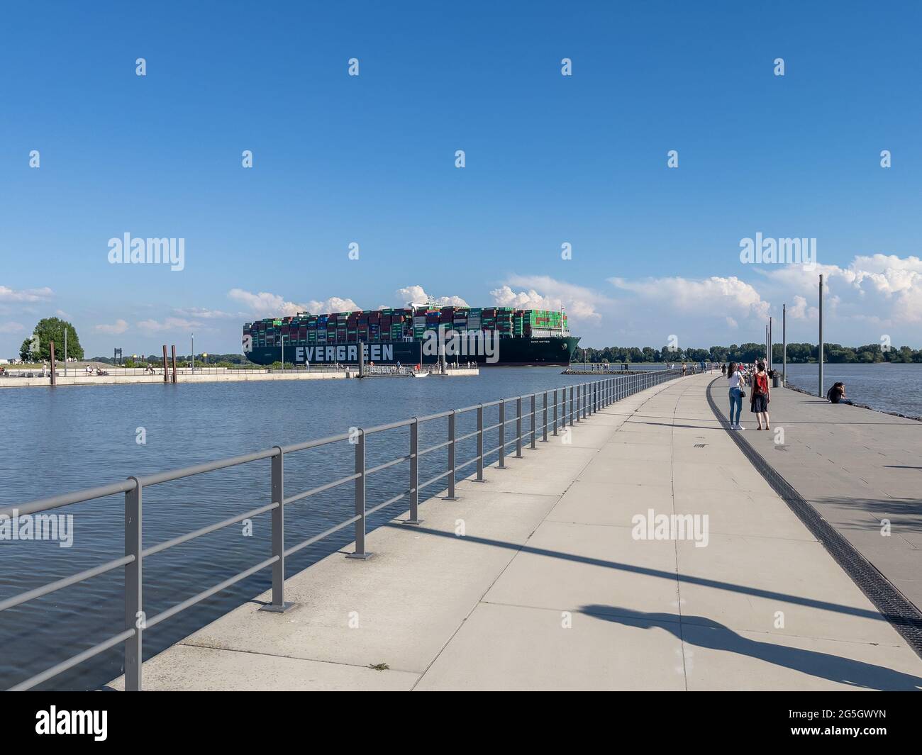 Strandbad wedel -Fotos und -Bildmaterial in hoher Auflösung – Alamy