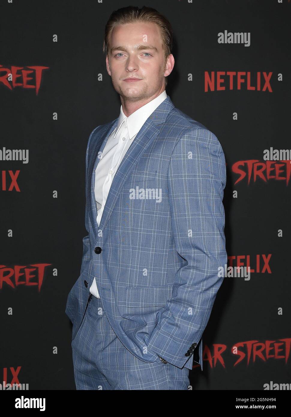 McCabe Slye kommt bei der PREMIERE DER FEAR STREET-TRILOGIE an, die am ...