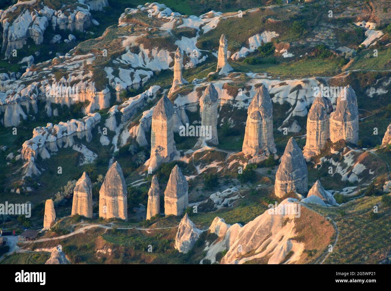 TÜRKEI. KAPPADOKIEN. IN DER NÄHE VON GOREME IST DAS LOVE VALLEY NACH ...