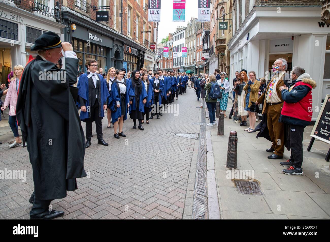 Graduating students cambridge university graduation -Fotos und ...