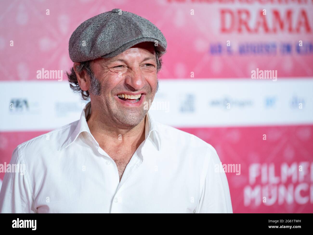 München, Deutschland. Juli 2021. Max Schmidt, Schauspieler, kommt zur Eröffnung der ...