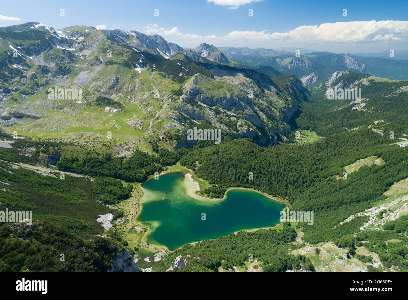 Maglic mountain in bosnia -Fotos und -Bildmaterial in hoher Auflösung ...