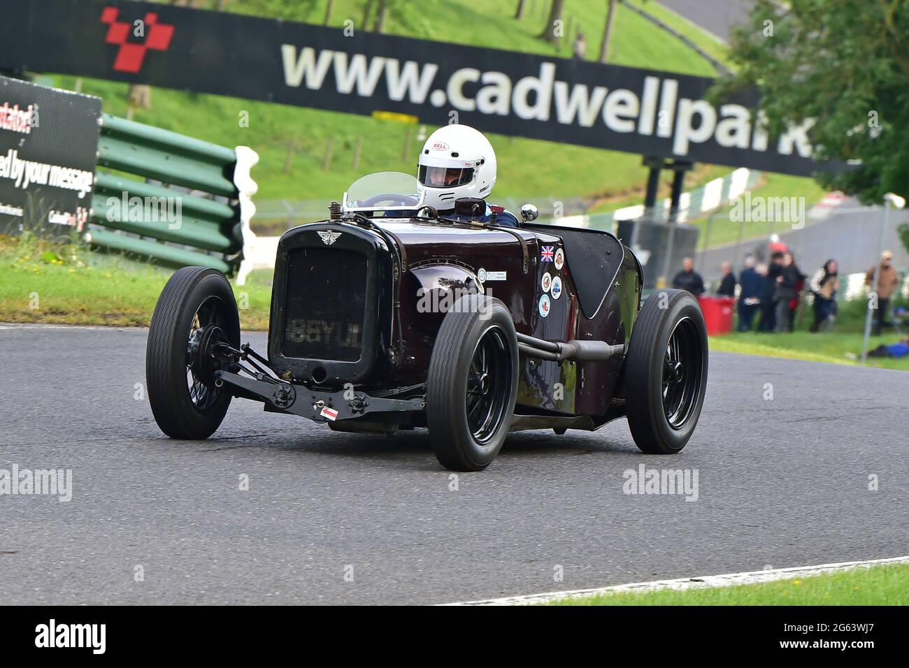 George scholey -Fotos und -Bildmaterial in hoher Auflösung – Alamy