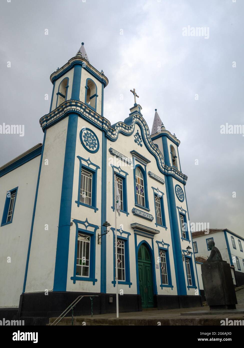 Igreja do senhor santo cristo -Fotos und -Bildmaterial in hoher Auflösung – Alamy