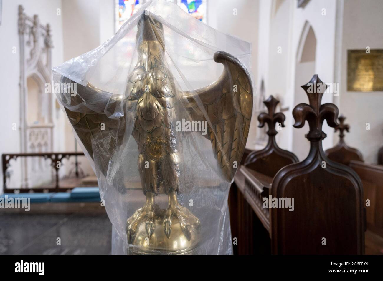 Rednerpult abgedeckt -Fotos und -Bildmaterial in hoher Auflösung – Alamy