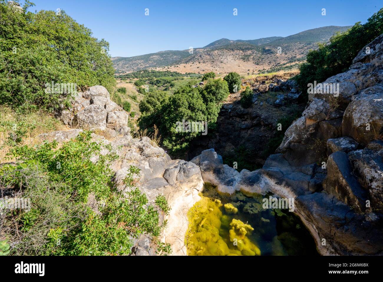Israel, Golan-Höhen, Saar Bach und Wasserfall Naturschutzgebiet ...