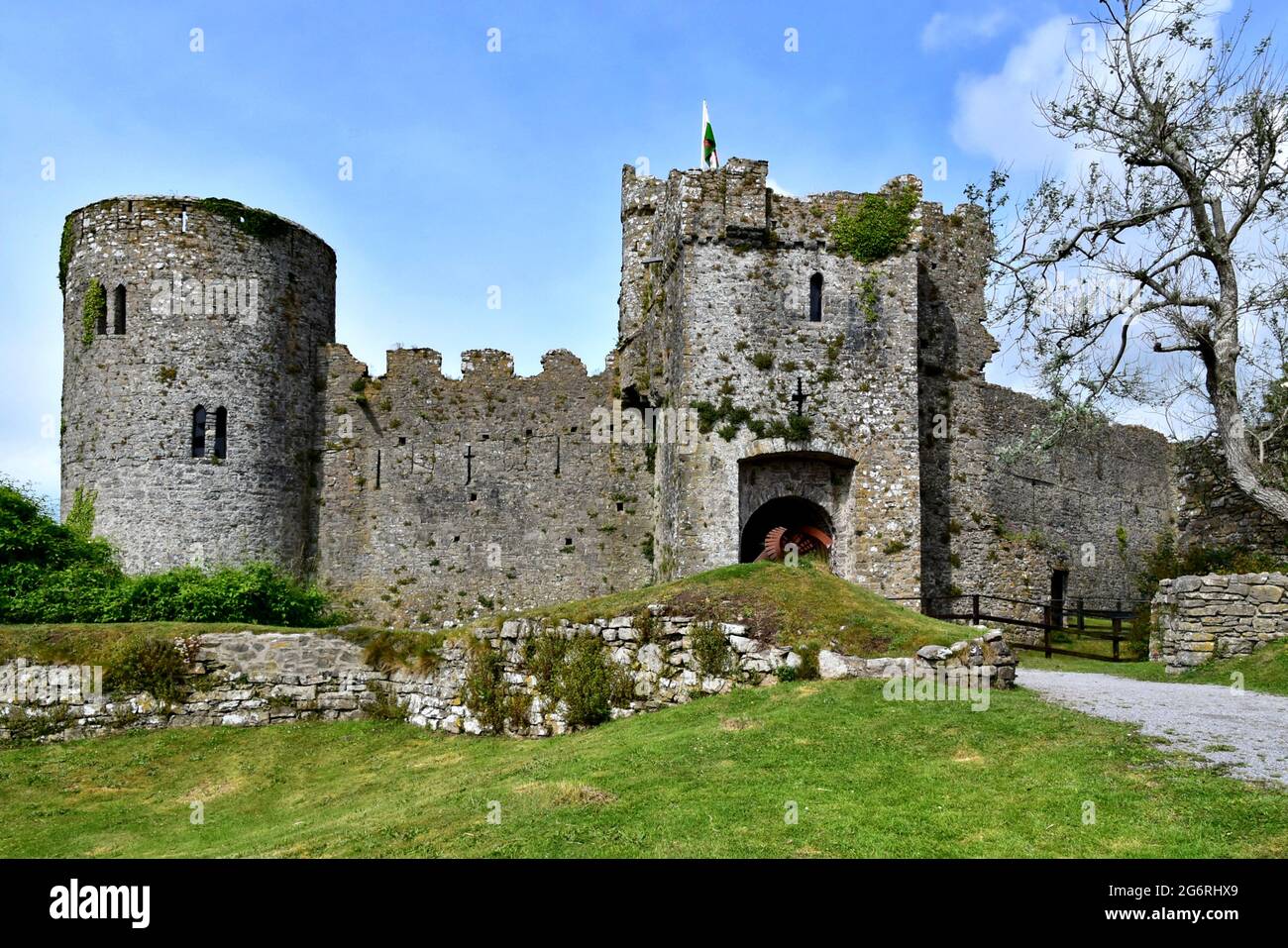 Burg eingang -Fotos und -Bildmaterial in hoher Auflösung – Alamy