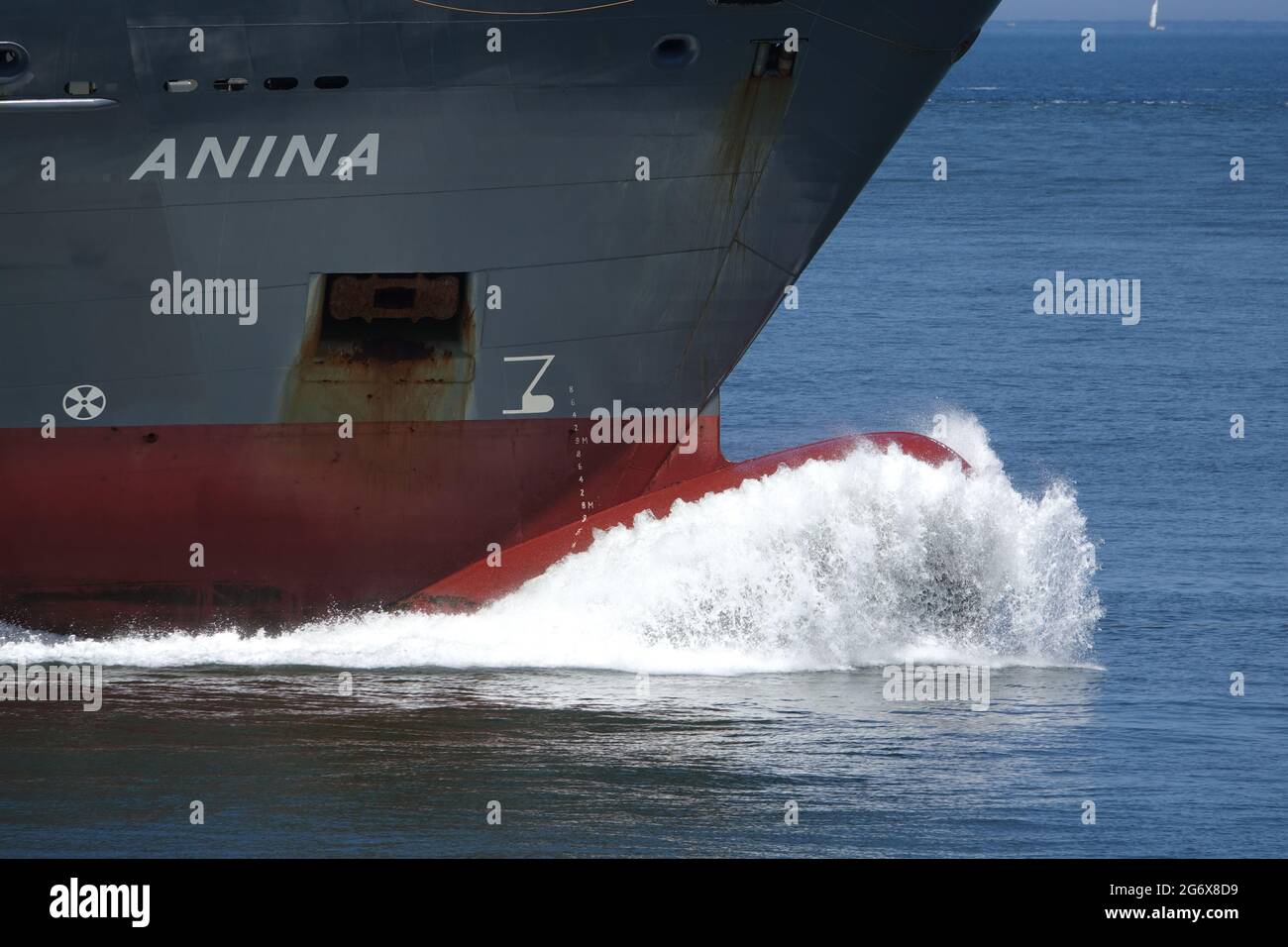 Feeder containerschiff -Fotos und -Bildmaterial in hoher Auflösung – Alamy