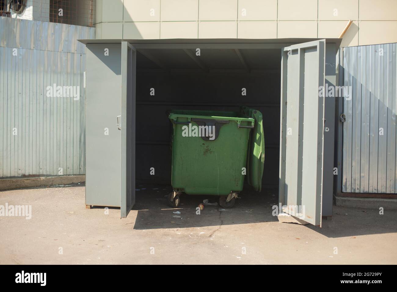 Müll lagern -Fotos und -Bildmaterial in hoher Auflösung – Alamy
