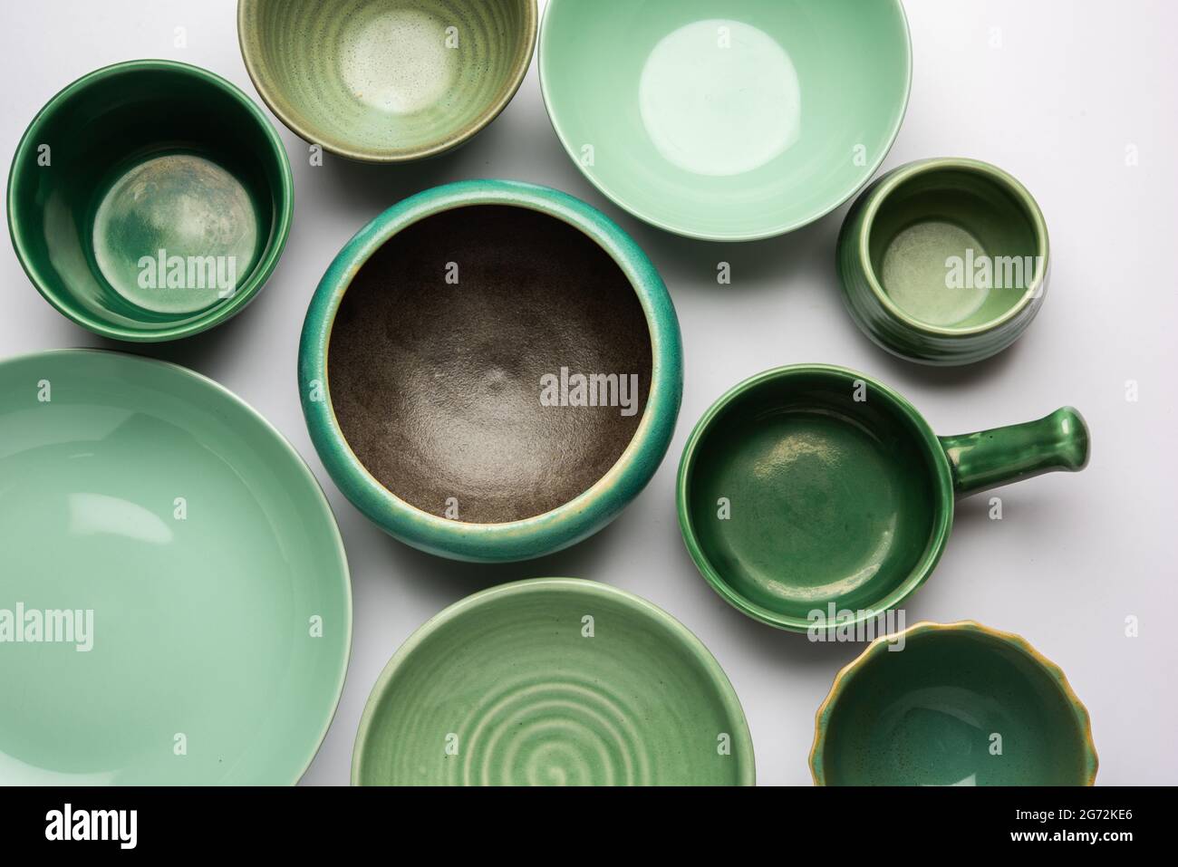 Blaue Keramikschalen Stockfotos und -bilder Kaufen - Alamy