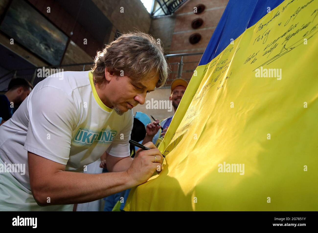 Tnmk band -Fotos und -Bildmaterial in hoher Auflösung – Alamy