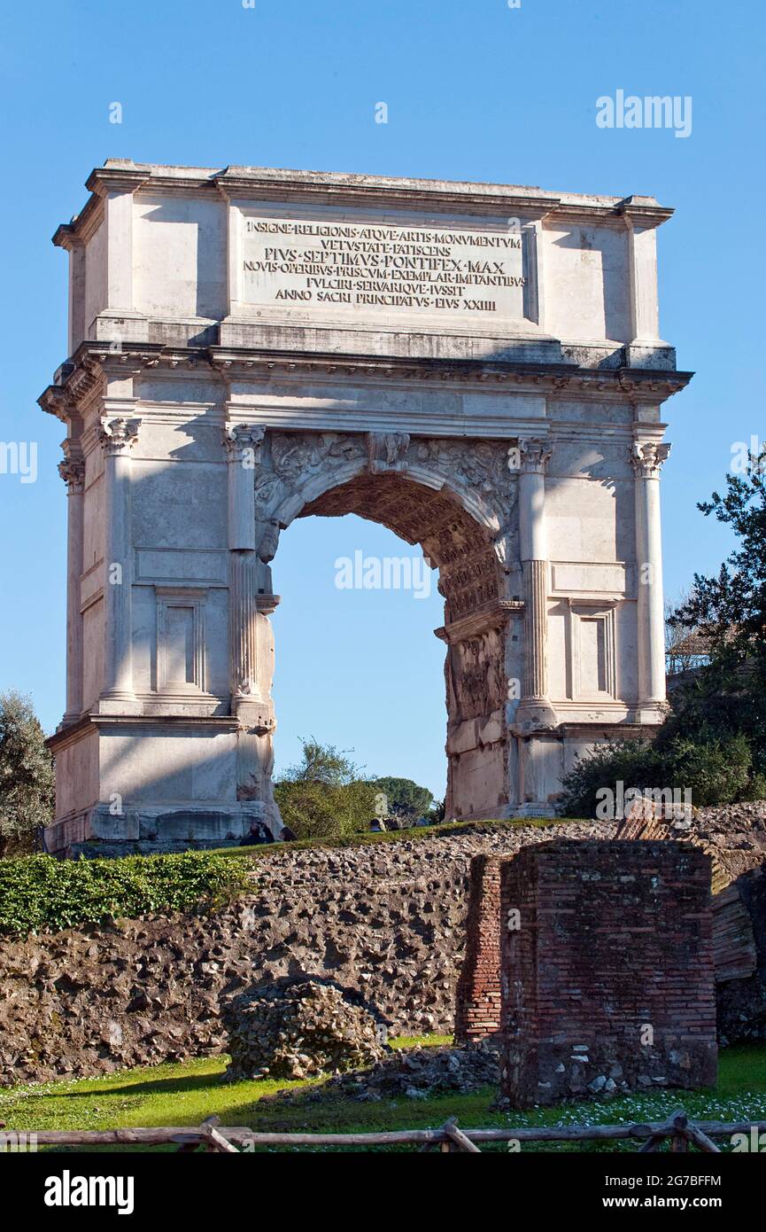 Tito triumphbogen -Fotos und -Bildmaterial in hoher Auflösung – Alamy