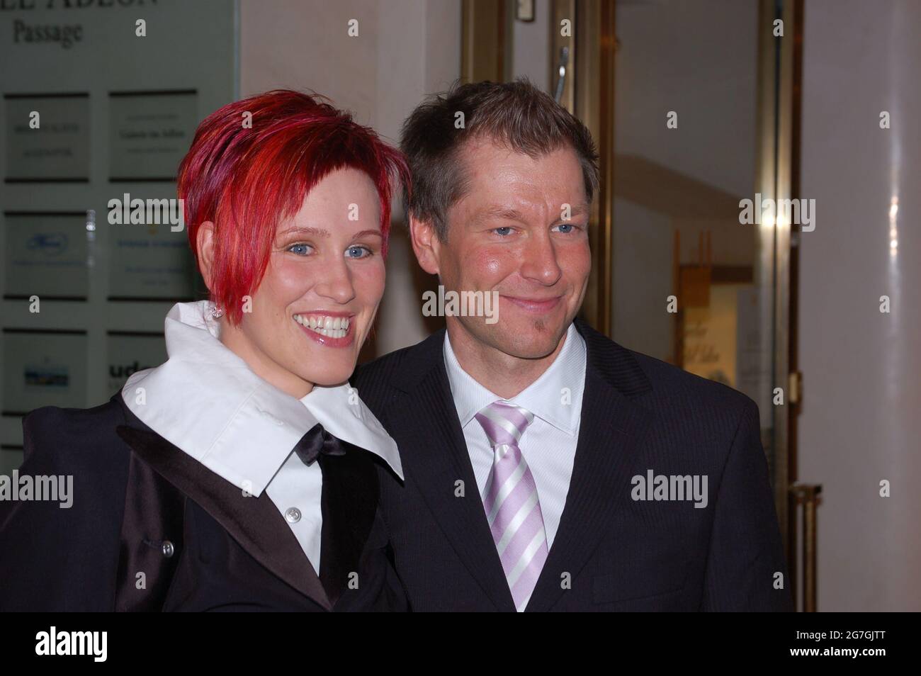 Kati wilhelm biathlon -Fotos und -Bildmaterial in hoher Auflösung – Alamy