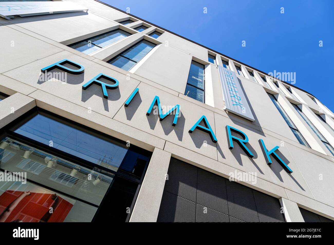 Primark store deutschland -Fotos und -Bildmaterial in hoher Auflösung ...
