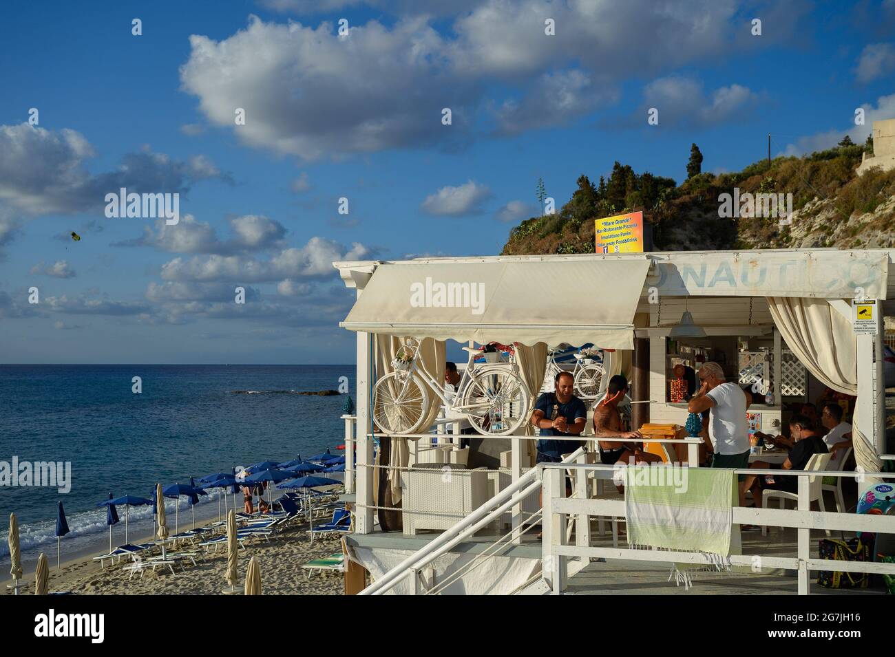 Kalabrien bar -Fotos und -Bildmaterial in hoher Auflösung – Alamy