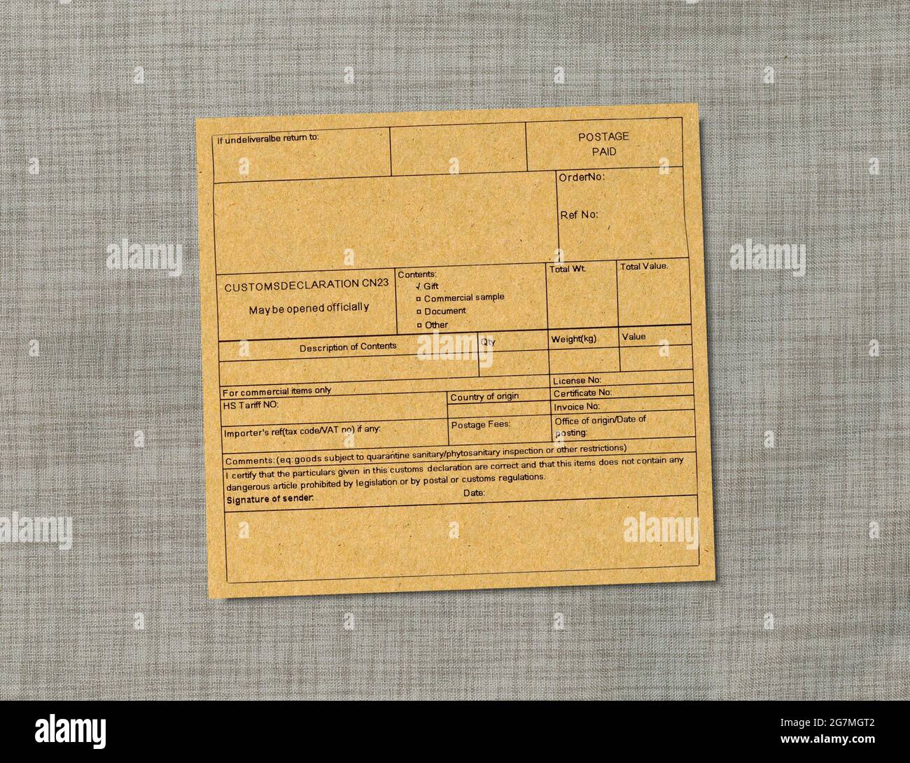 Customs declaration form -Fotos und -Bildmaterial in hoher Auflösung ...