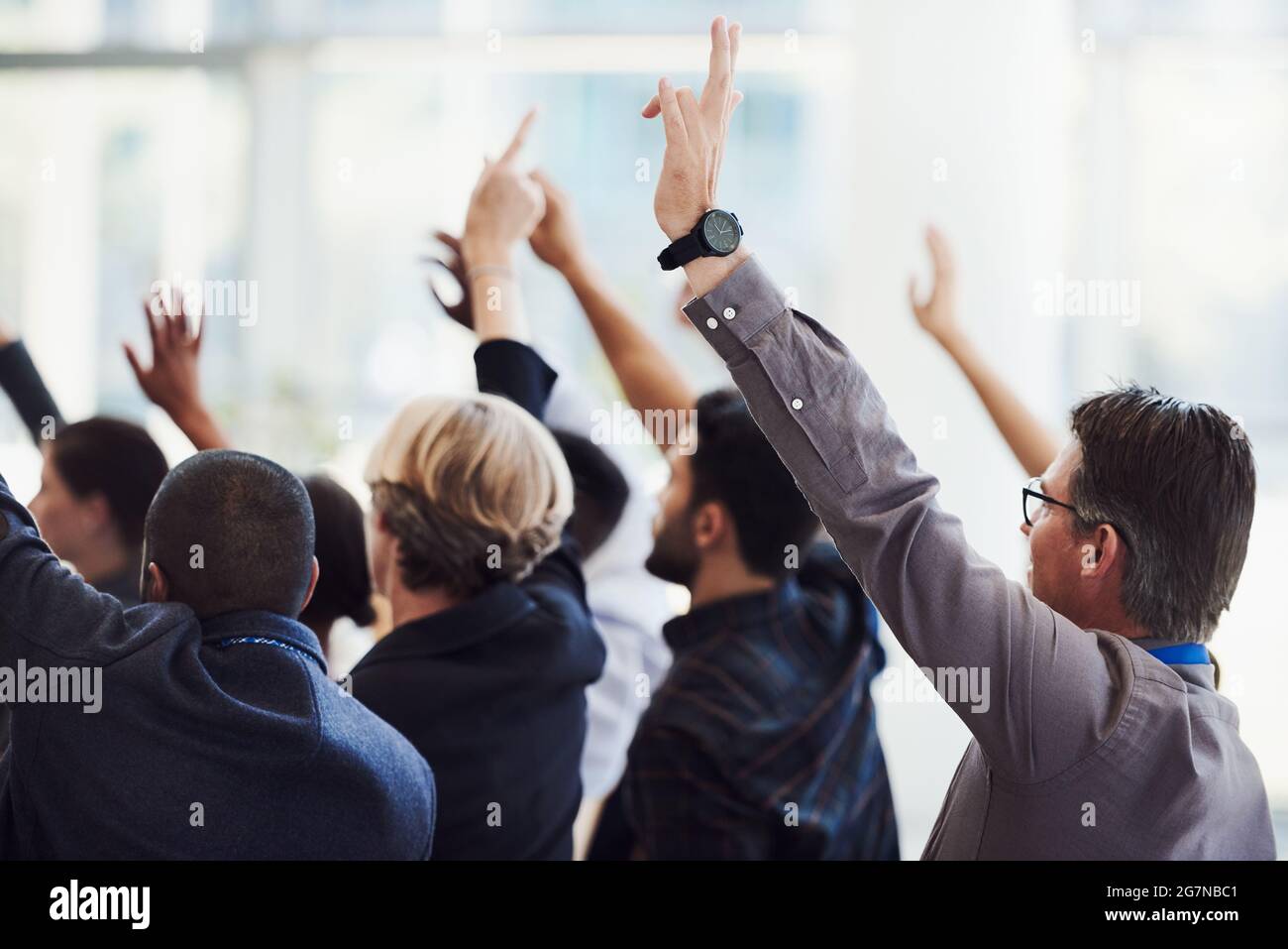 Weibliche ehrenamtliche mitarbeiter -Fotos und -Bildmaterial in hoher ...