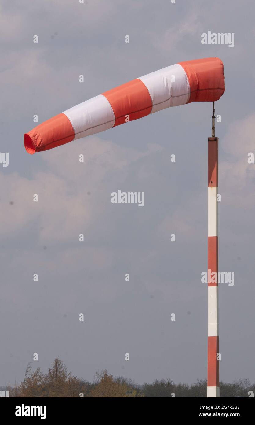 Wind nasser -Fotos und -Bildmaterial in hoher Auflösung – Alamy