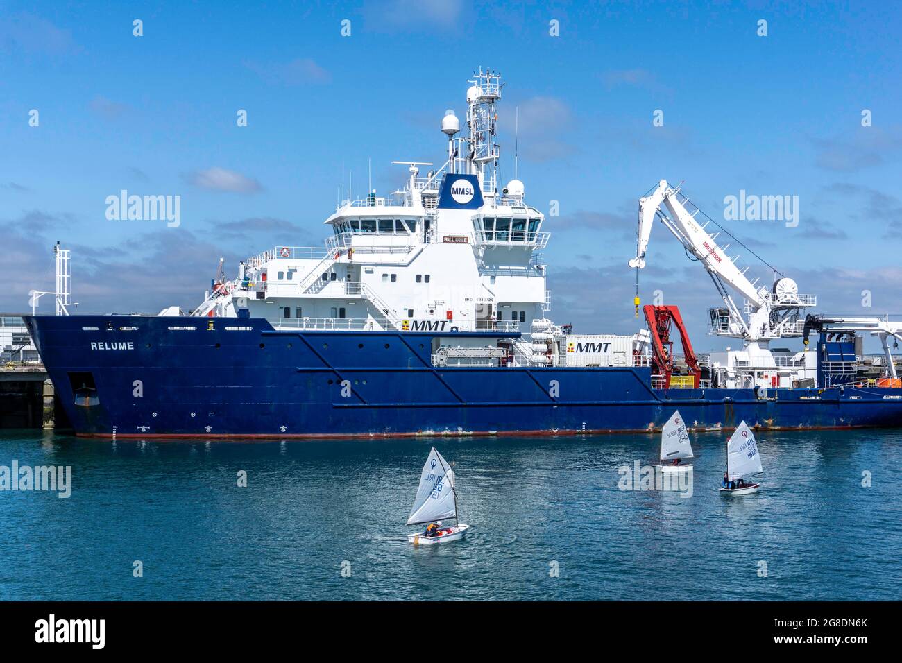 Das Relume Boje-Legeschiff liegt hier in Dun Laoghaire, Dublin, Irland ...