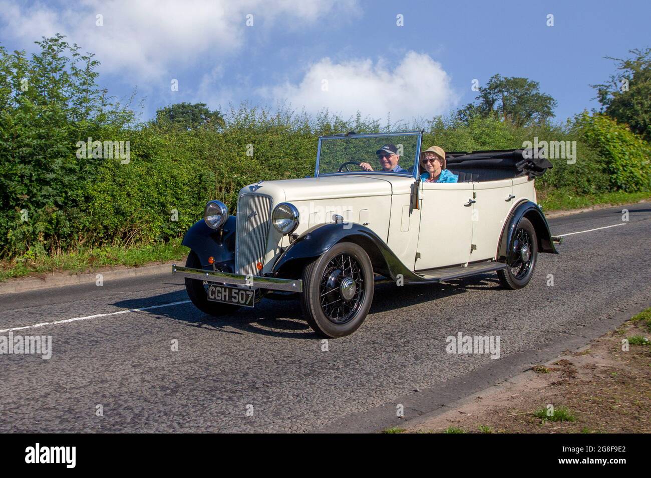 1935 30er Jahre Vorkriegs-weißes britisches Classic Austin 12-4 1535ccm ...