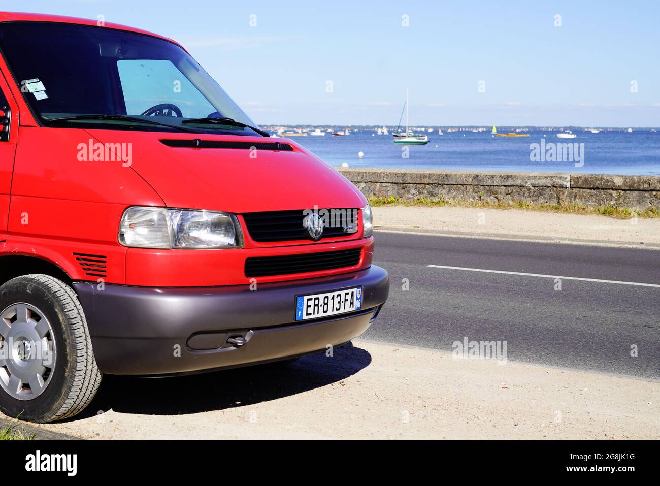 Vw t4 westfalia -Fotos und -Bildmaterial in hoher Auflösung – Alamy
