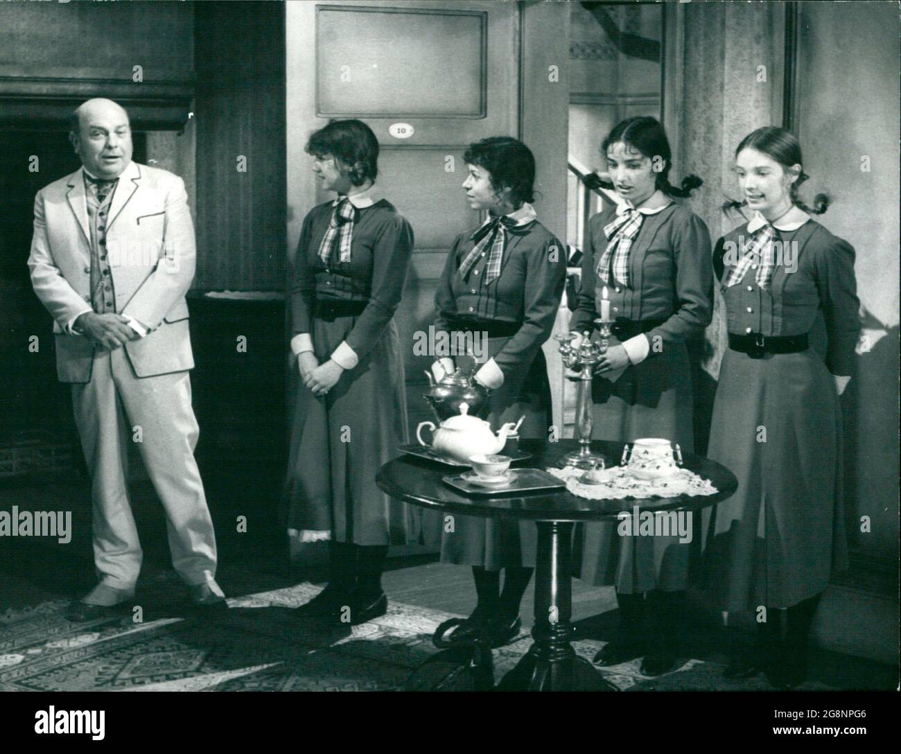 Das Foto zeigt eine Szene mit Wolfgang Wahl, Ute Dukat, Heike Heising ...