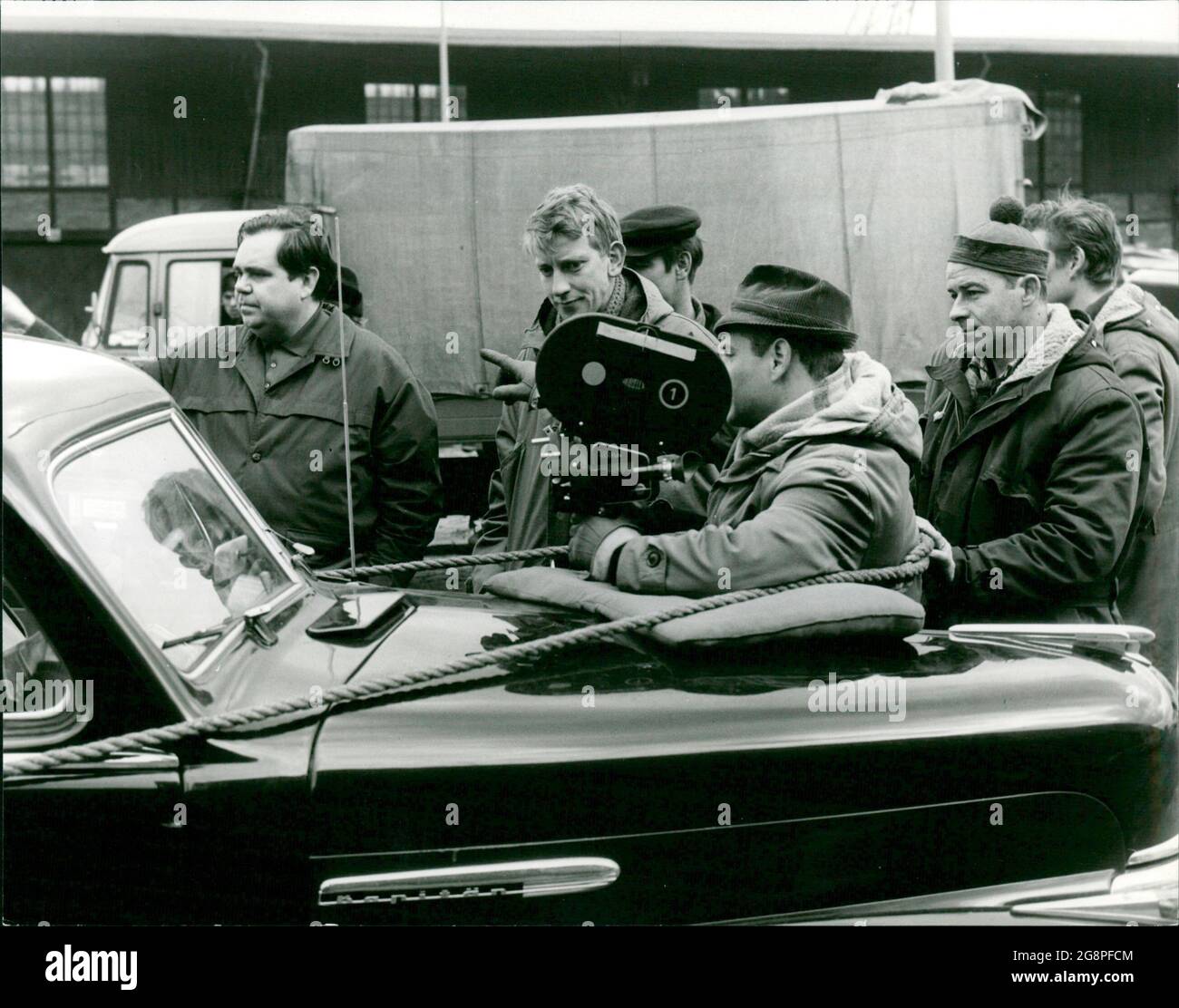 Das Bild zeigt Günter Gräwert, einen deutschen Regisseur, bei den ...