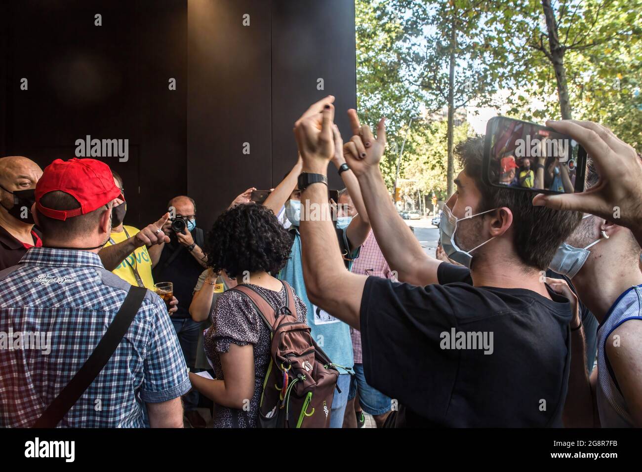 Mittelfinger demo -Fotos und -Bildmaterial in hoher Auflösung – Alamy