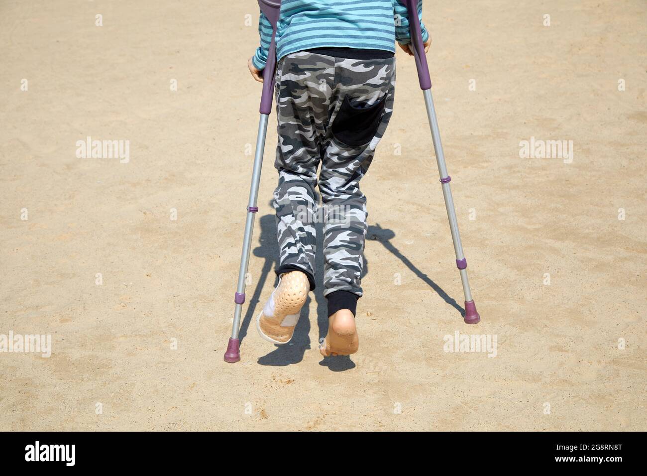 Fuß gebrochen gips Stockfotos und -bilder Kaufen - Alamy