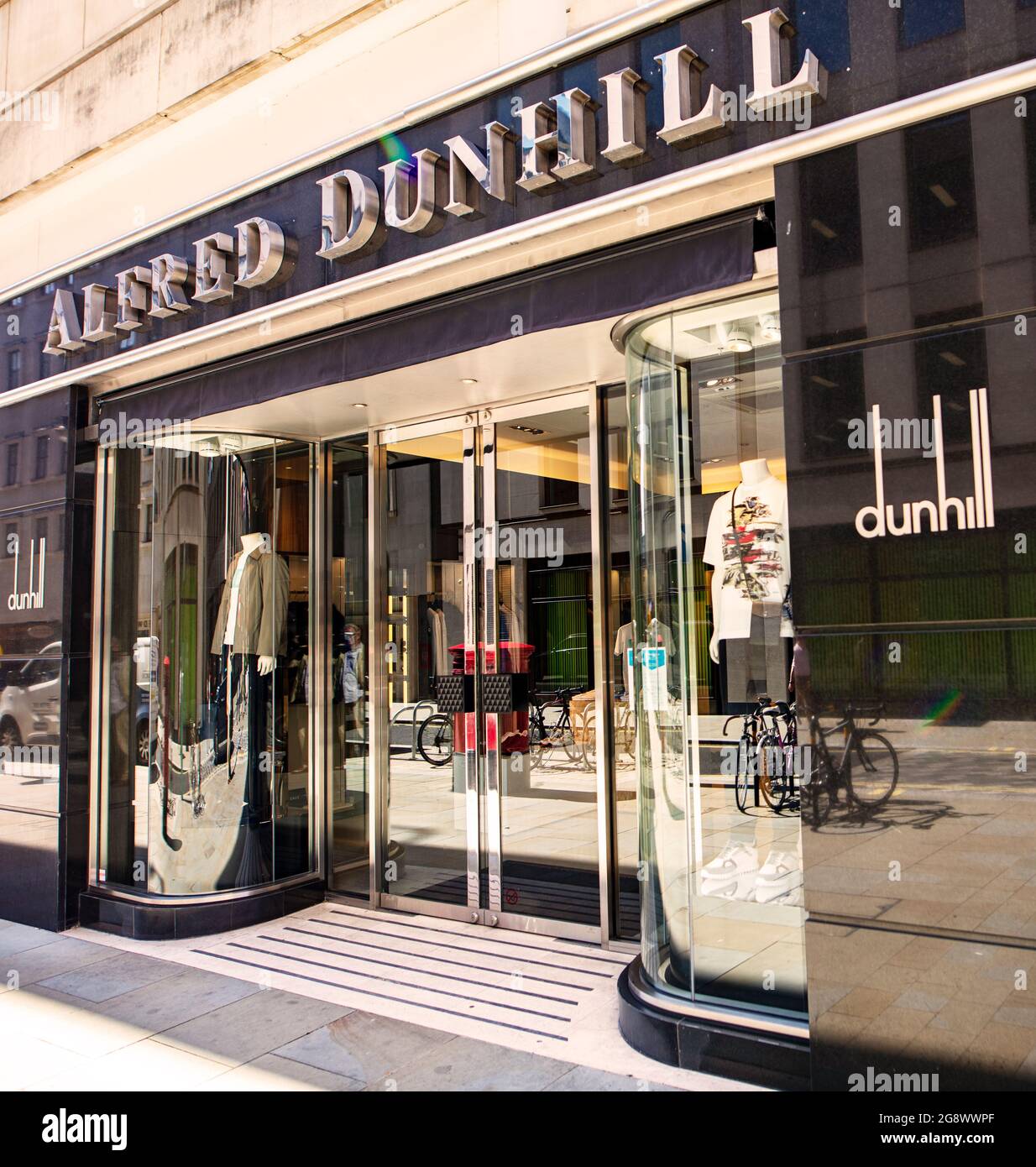 Alfred dunhill store store