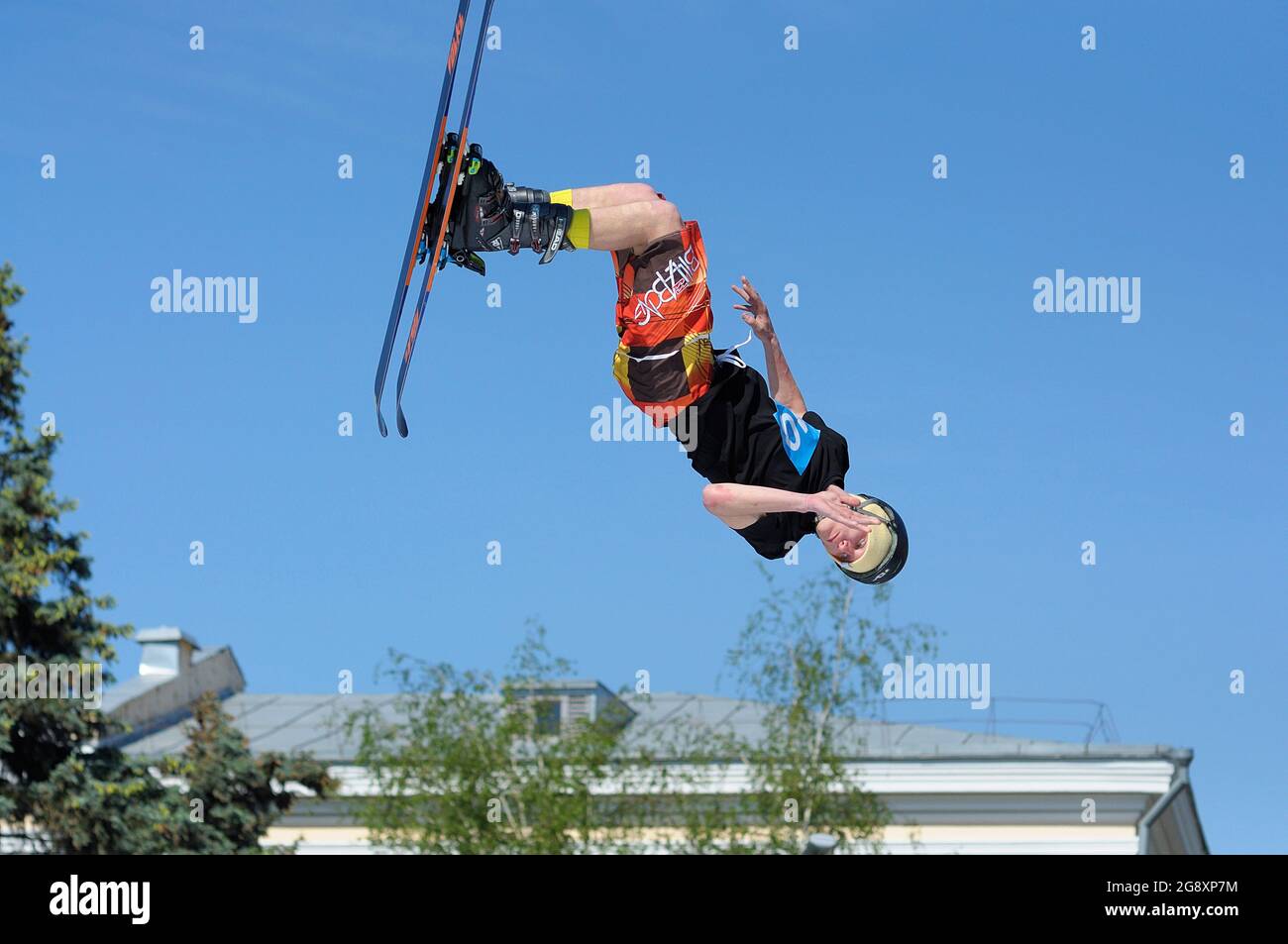 Capodanno salto con gli sci -Fotos und -Bildmaterial in hoher Auflösung ...