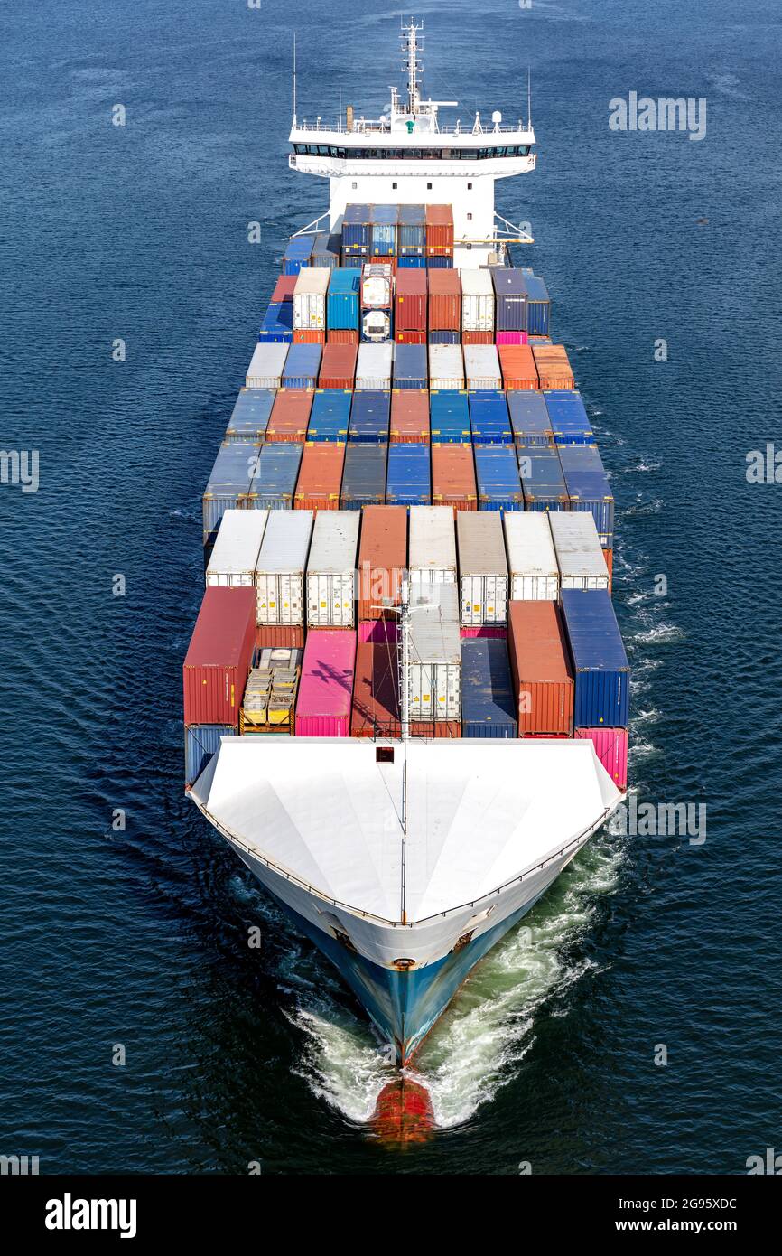 Bug des containerschiffs -Fotos und -Bildmaterial in hoher Auflösung ...