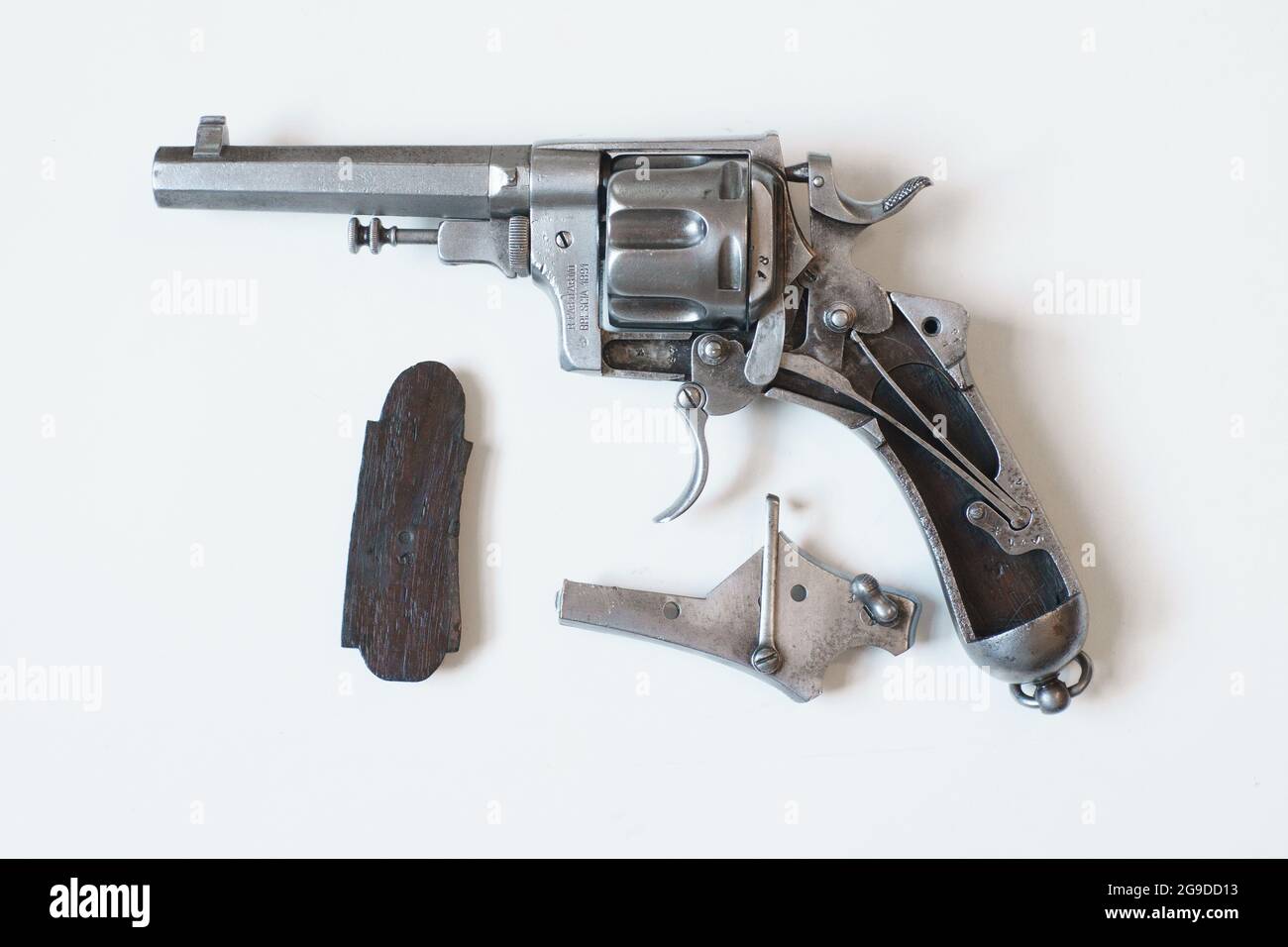 Il revolver bodeo 1889 -Fotos und -Bildmaterial in hoher Auflösung – Alamy
