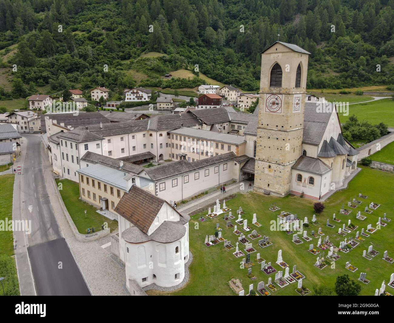 Benediktinerkloster von st john in mustair -Fotos und -Bildmaterial in ...