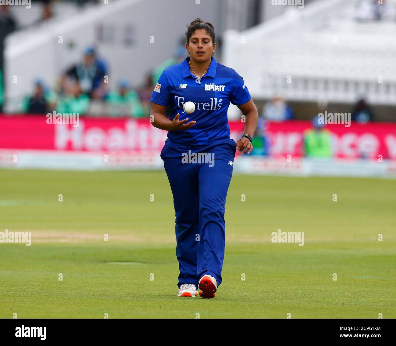 LONDON, ENGLAND - Juli 25:Naomi Dattani von London Spirit Women during ...