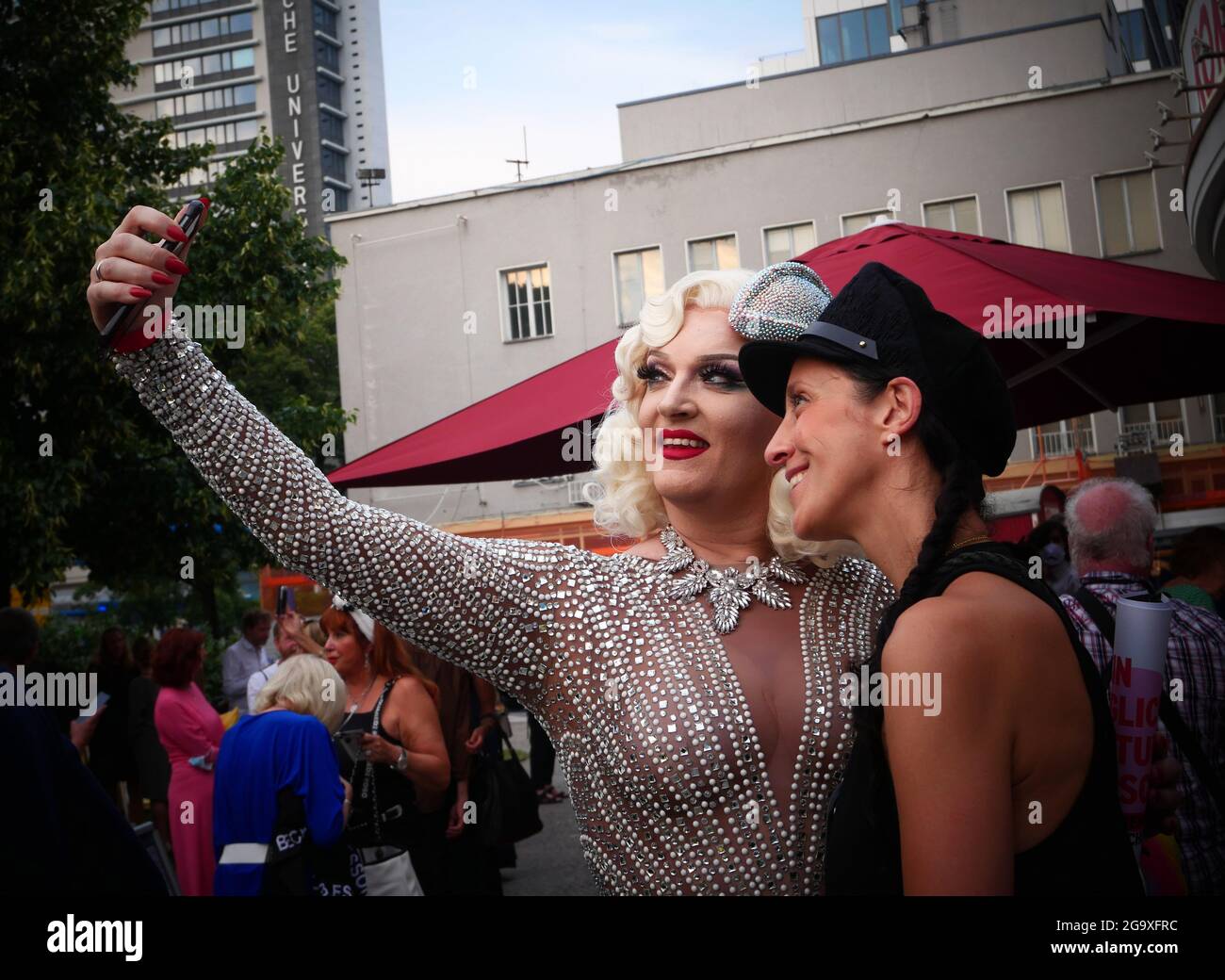 Sheila wolf -Fotos und -Bildmaterial in hoher Auflösung – Alamy