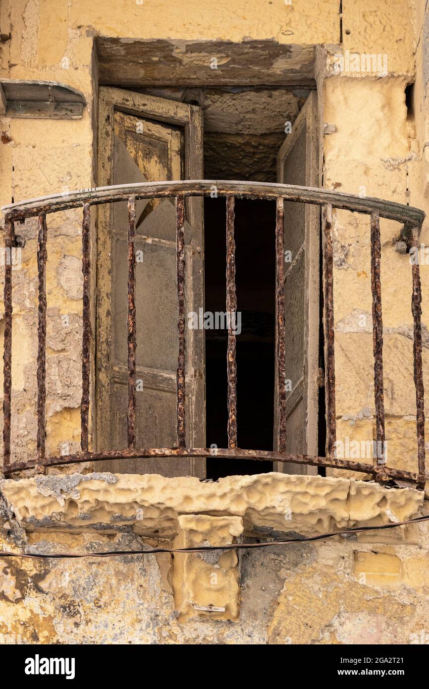 Eingang im ersten stock -Fotos und -Bildmaterial in hoher Auflösung – Alamy