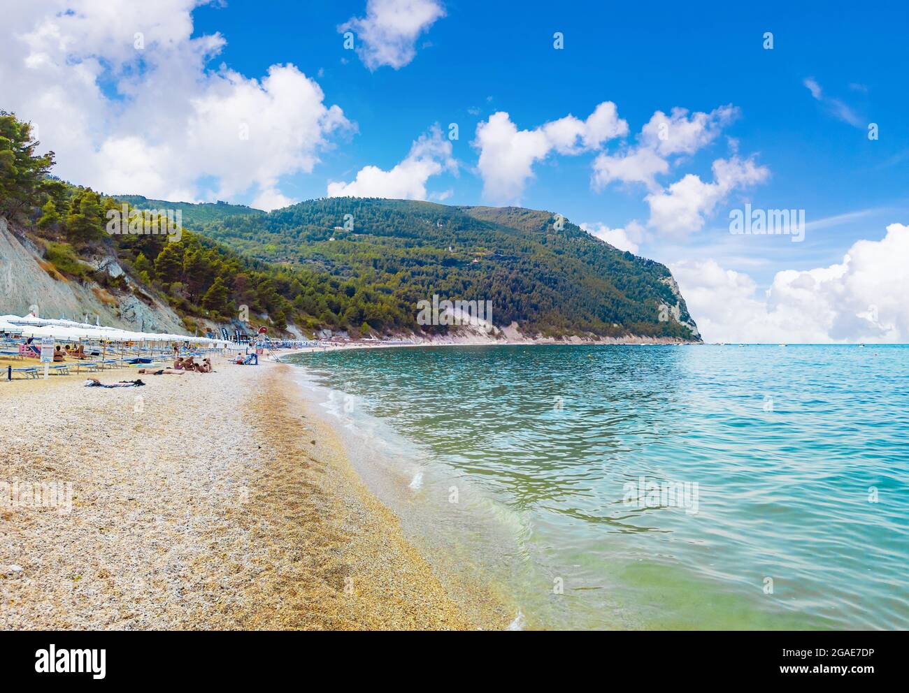 Strand von numana in der conero riviera -Fotos und -Bildmaterial in ...
