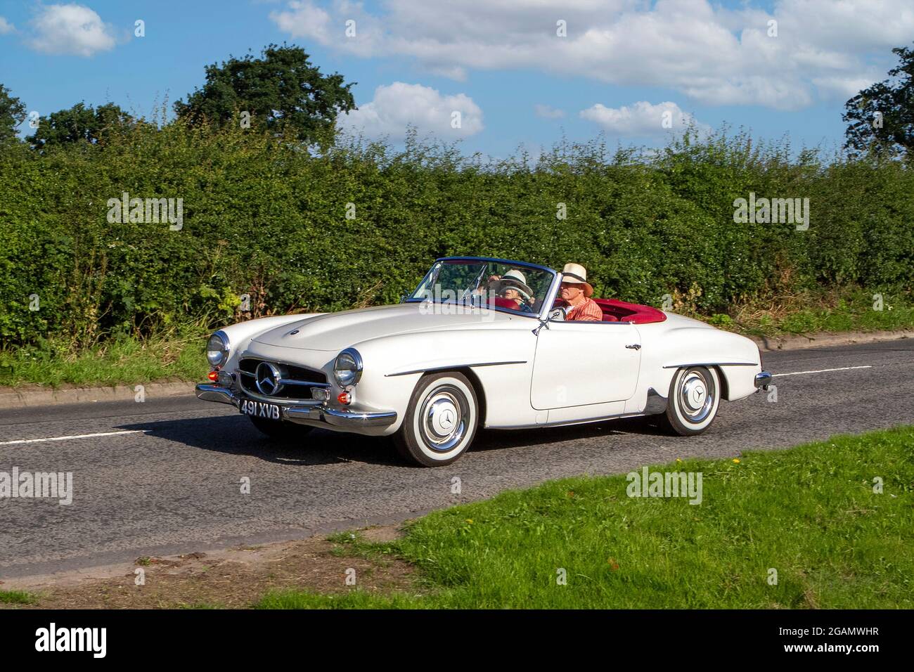 Mercedes hall vintage -Fotos und -Bildmaterial in hoher Auflösung – Alamy