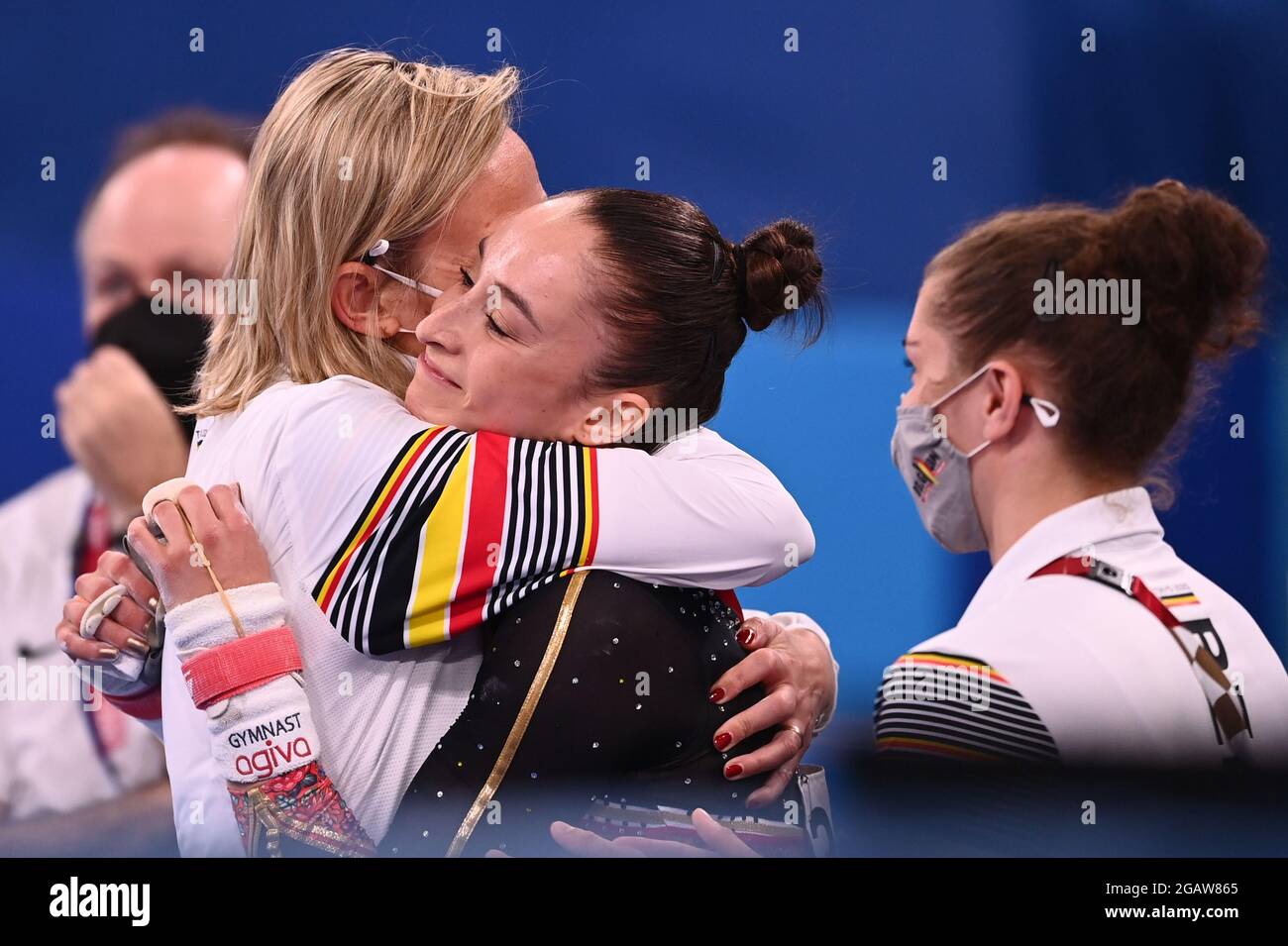 Die belgische Gymnastiktrainerin Marjorie Heuls und die belgische ...