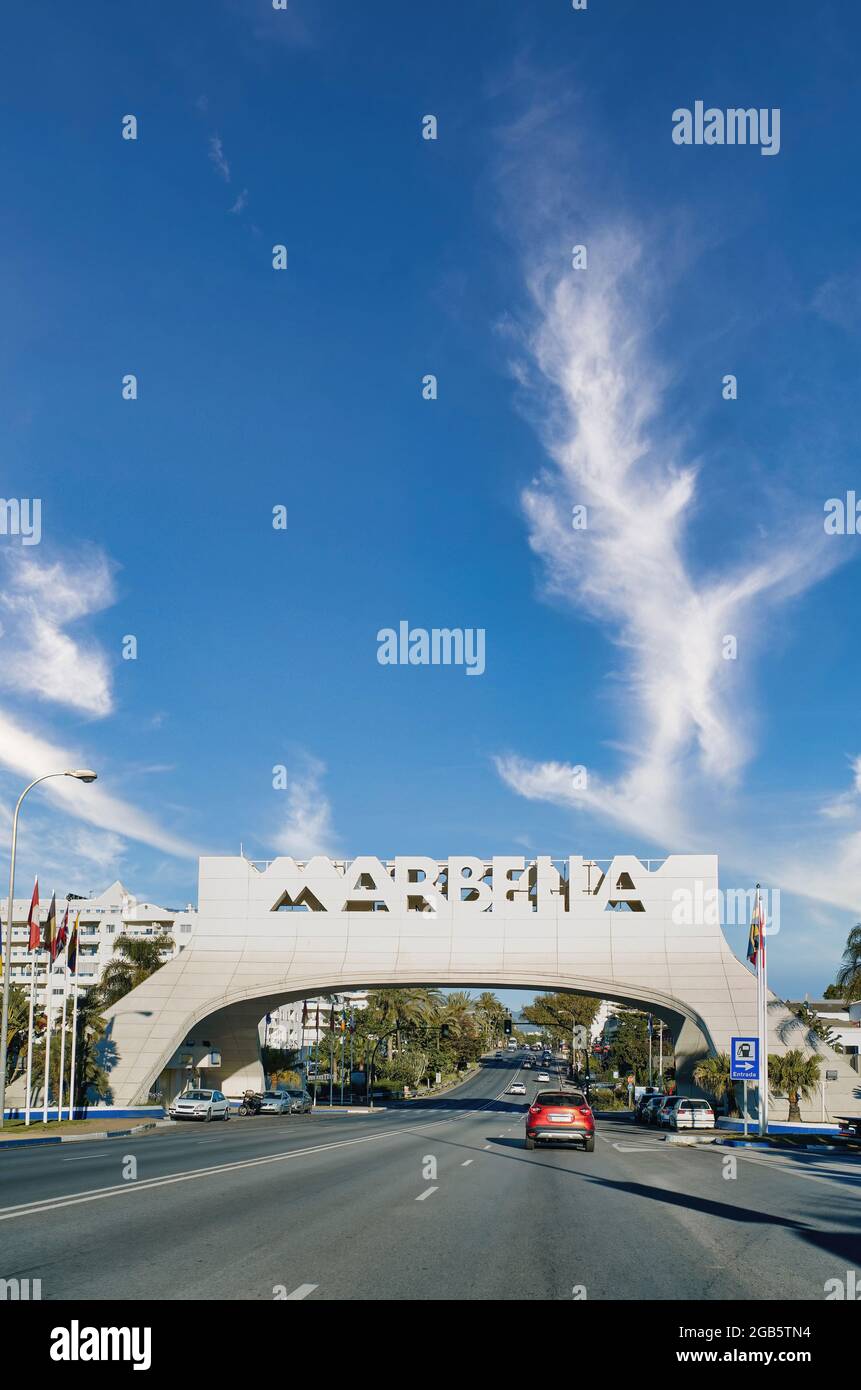 Entrance arch marbella costa del -Fotos und -Bildmaterial in hoher ...