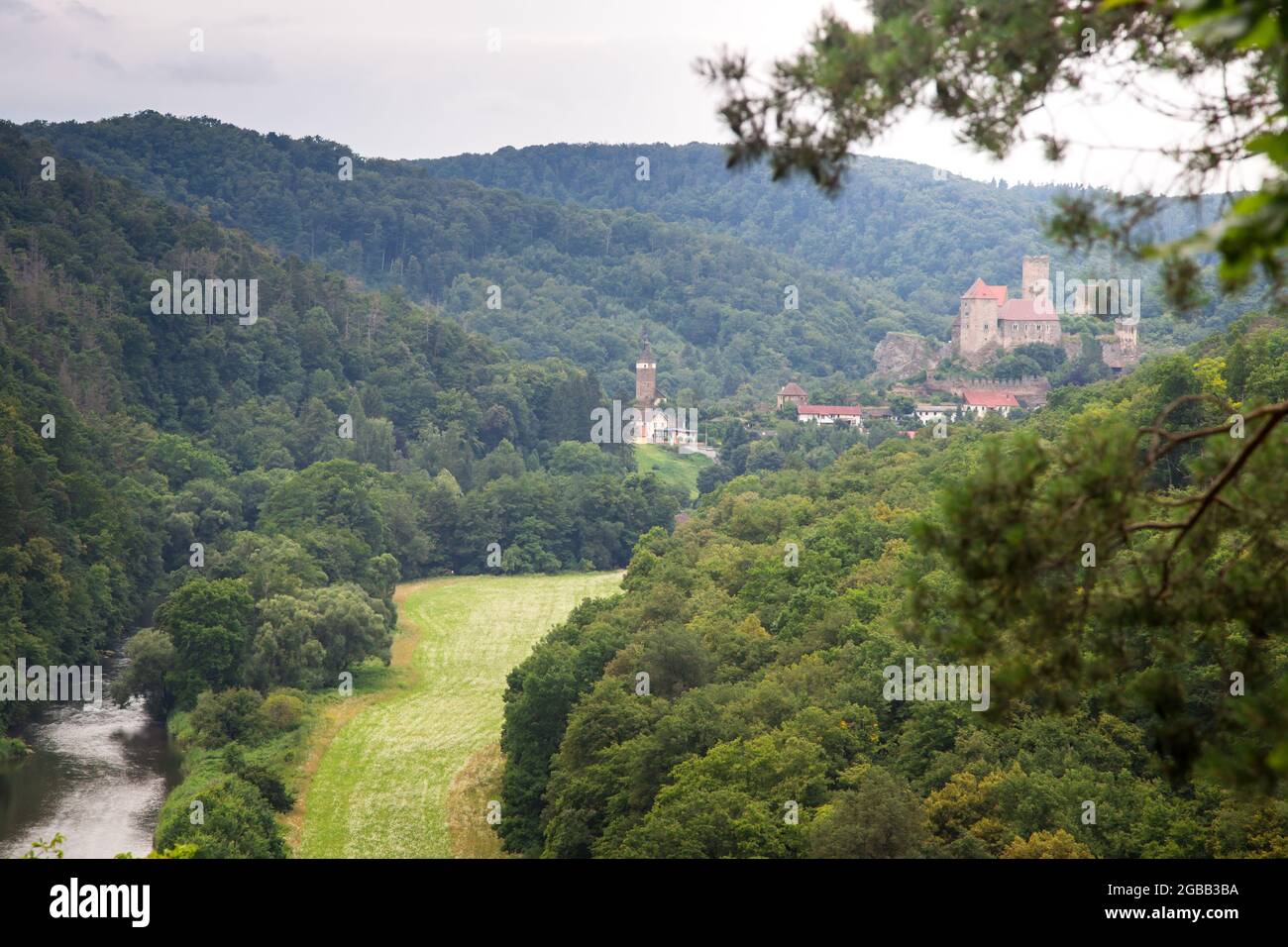 Hardegg thaya river national park -Fotos und -Bildmaterial in hoher ...