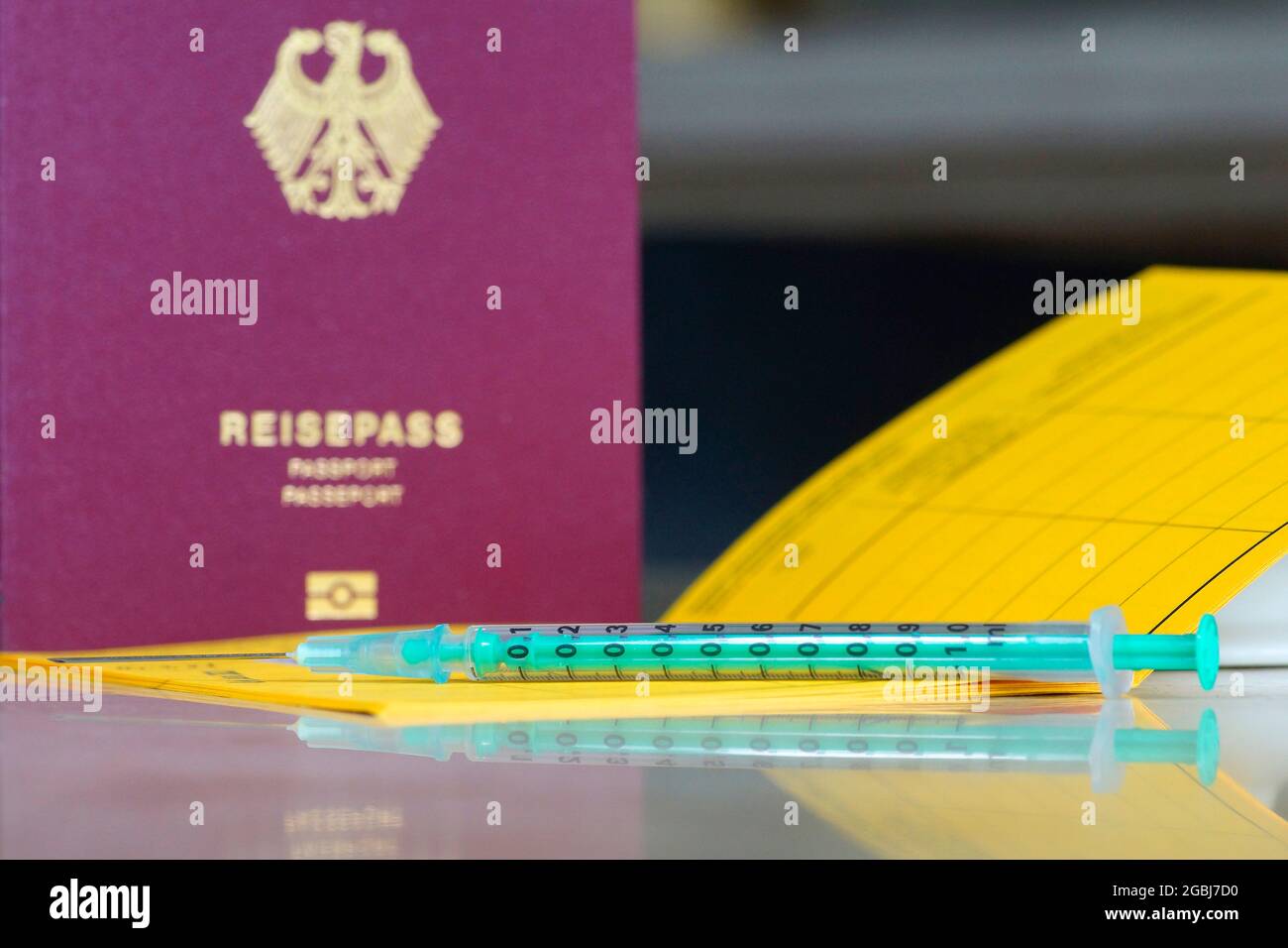 Impfzentrum impfpass -Fotos und -Bildmaterial in hoher Auflösung – Alamy