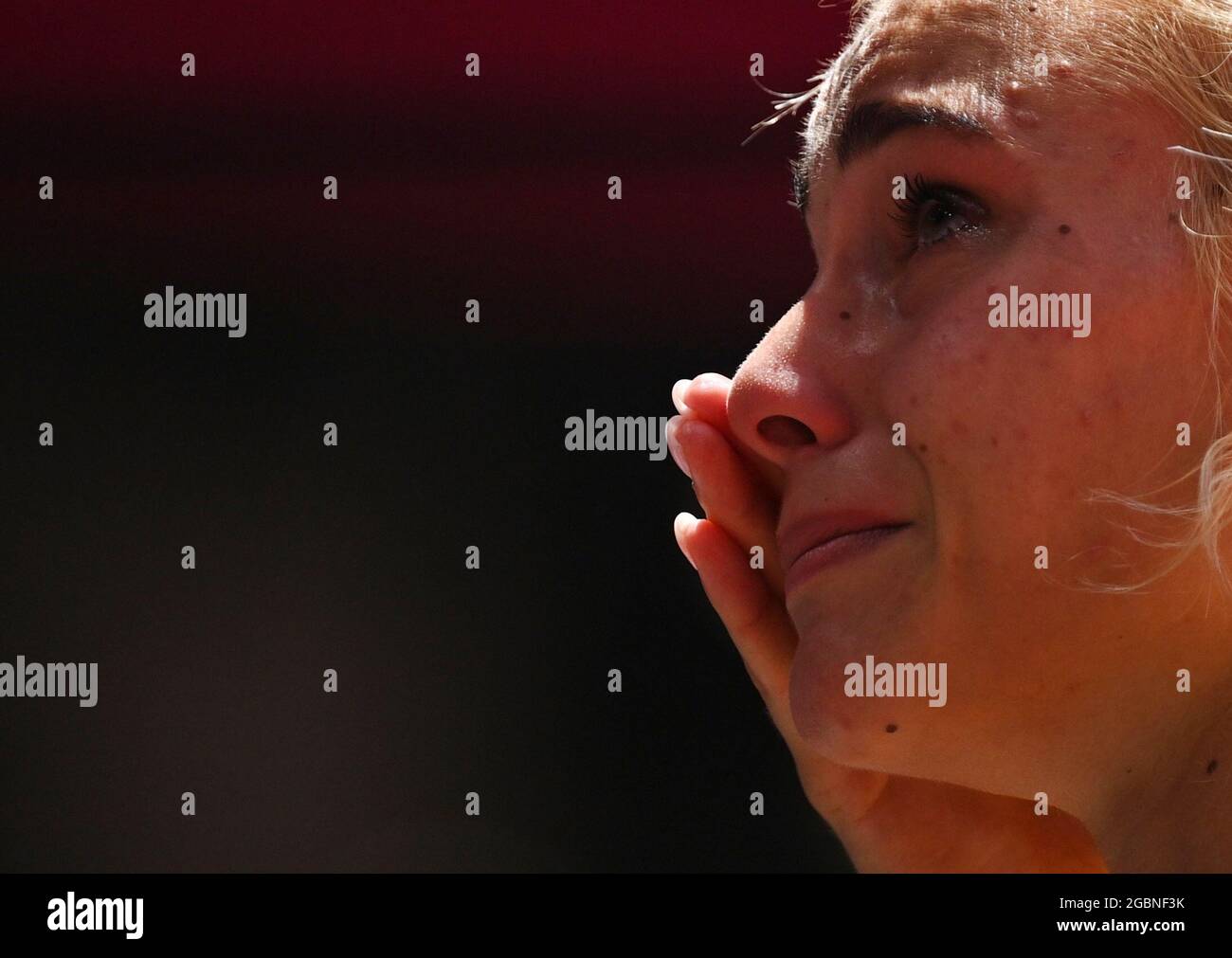 Yuliya levchenko high jump -Fotos und -Bildmaterial in hoher Auflösung ...