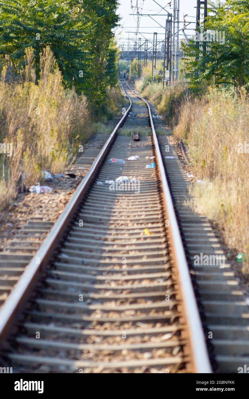 Dirty Train Tracks Stockfotos und -bilder Kaufen - Alamy