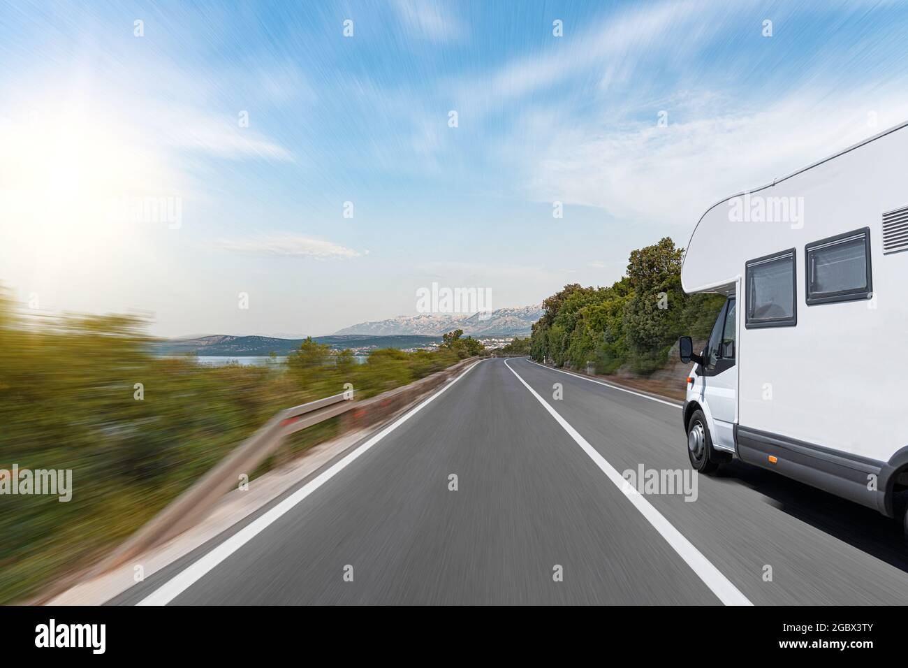 Auto trail wohnmobil -Fotos und -Bildmaterial in hoher Auflösung – Alamy