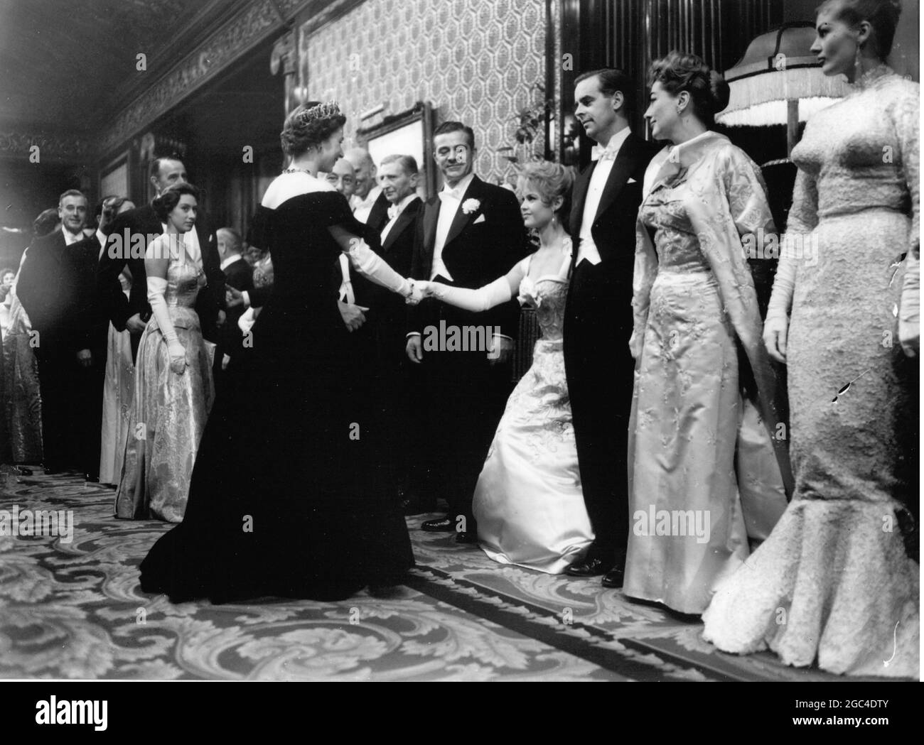 Royal command film performance -Fotos und -Bildmaterial in hoher Auflösung – Alamy