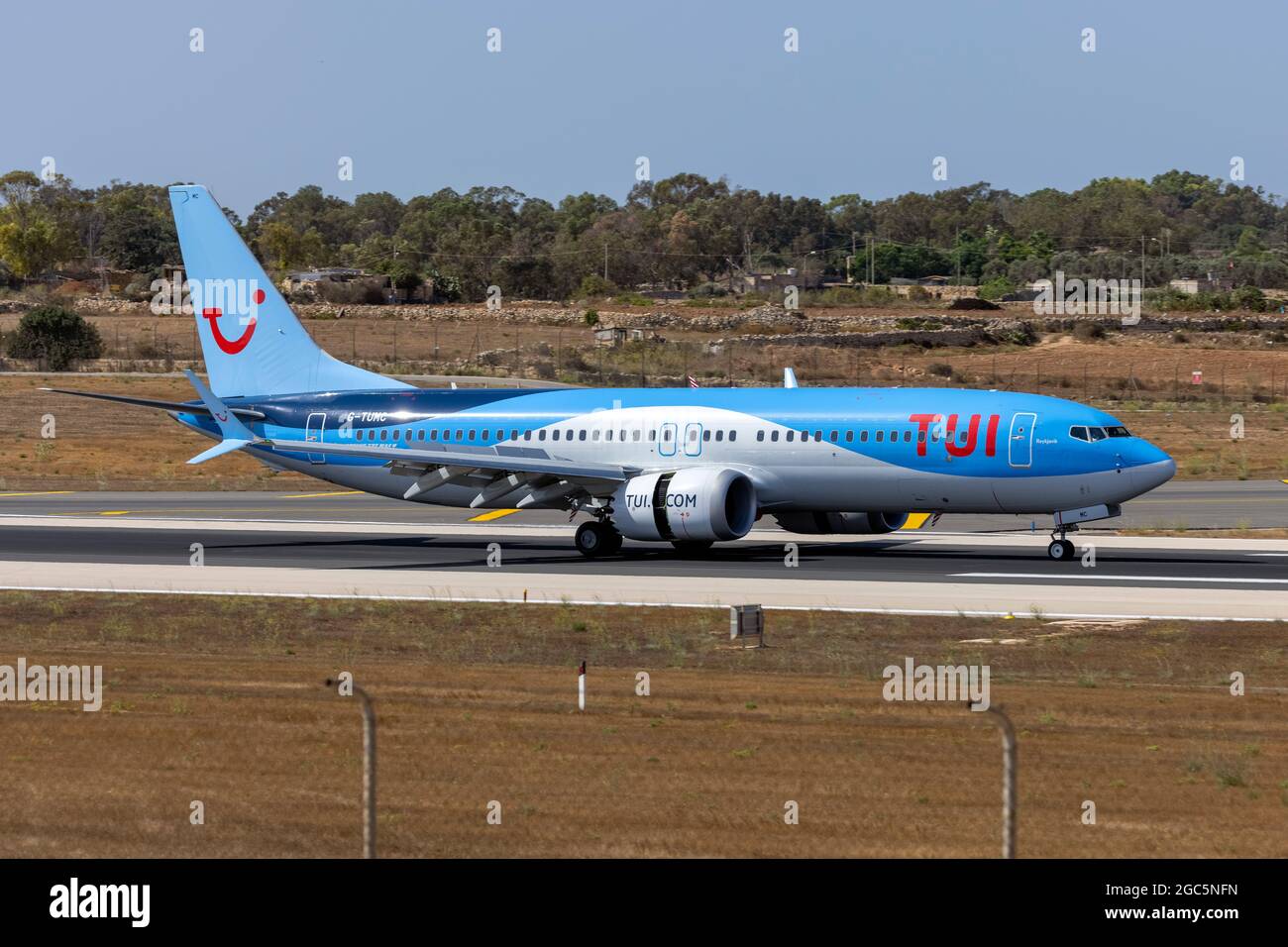 TUI (TUI Airways) Boeing 737-8 MAX (Reg.: G-TUMC), eine der jüngsten ...